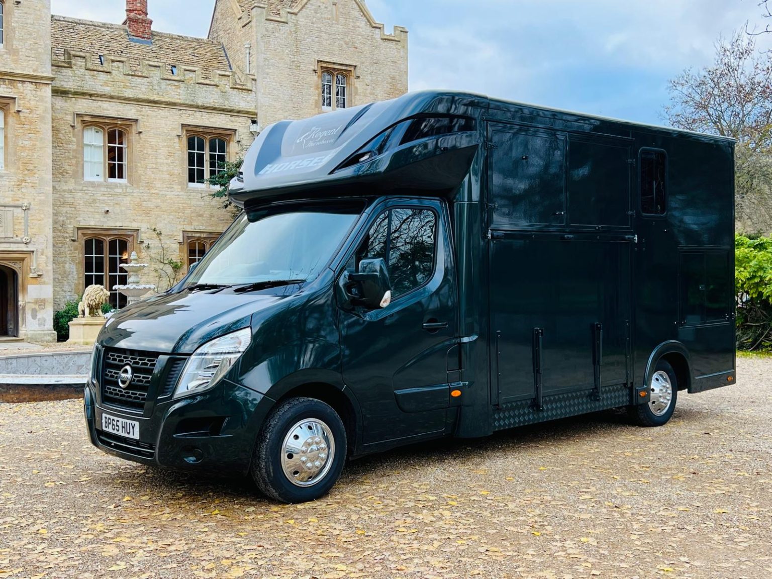 Nissan NV400 | 2015/65 | Leisure Build | 3.5T Horsebox - Liberty ...